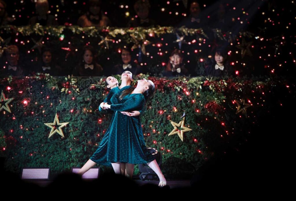 Singing Christmas Tree 2025 at Broadway Church - Vancouver Christmas